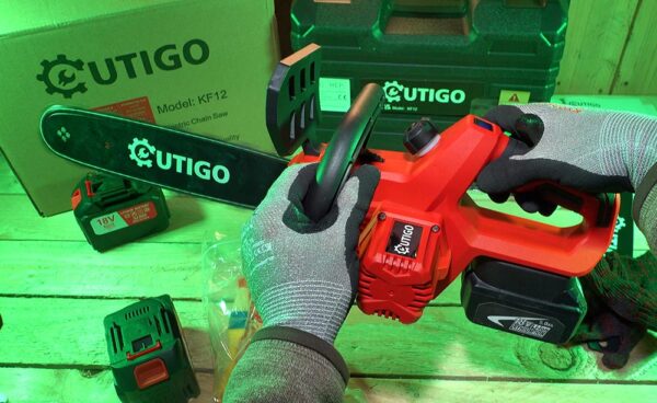 OUTIGO Tronçonneuse électrique batterie sans fil KF12